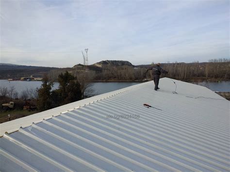 Монтаж на сандвич панели и метални конструкции Строителни материали Варна Herastro