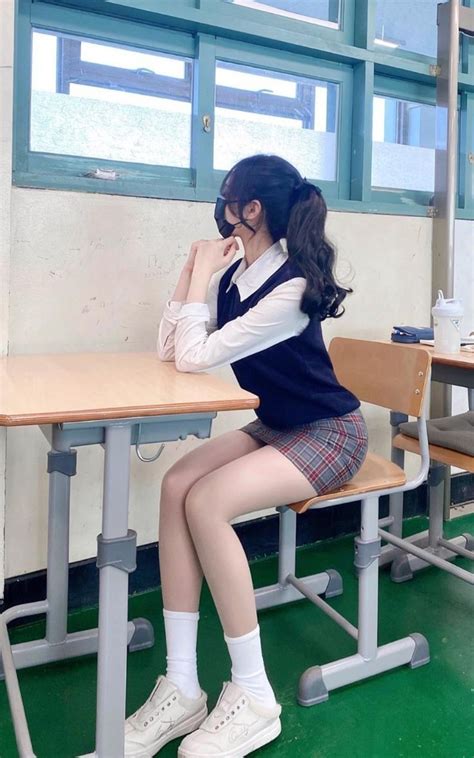 ㅇㅅㅇ에 있는 Ce Ali님의 핀 교복 스타일 교복 패션 청소년 패션