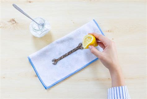 How To Clean Rusty Tools 5 Ways
