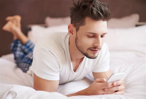 Ways To Build Sexual Tension With Woman Through Text