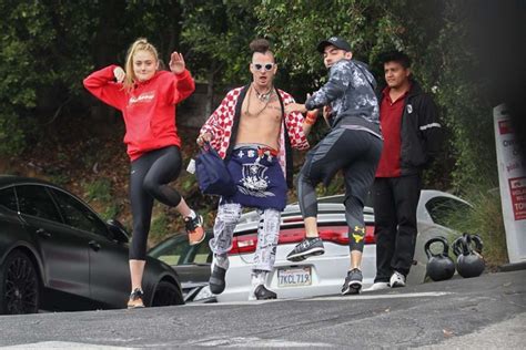 Sophie Turner Having Fun With The Paparazzi At The Gym 17 Gotceleb