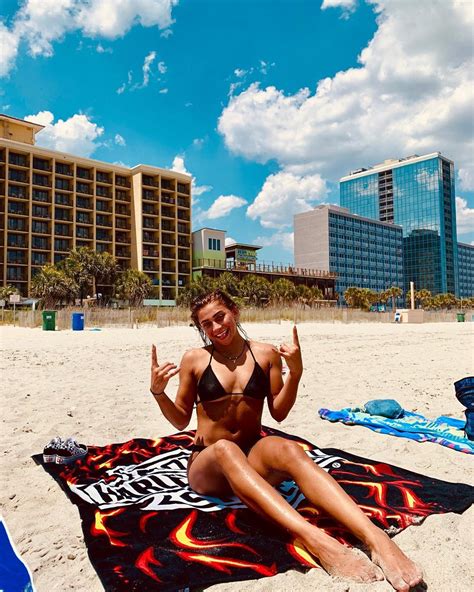 Ashton Locklears Feet