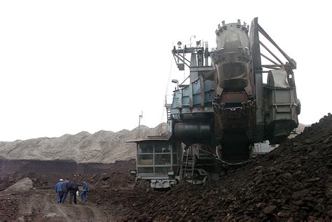 „Топлина“ од Подмоље ќе копа јаглен за РЕК Битола за 24 милиони евра Вечер 1963 Vecer Mk