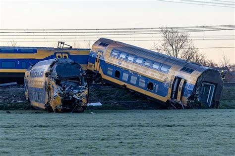 Koningspaar Laat Van Zich Horen Na Treinramp Wij Leven Intens Mee