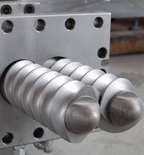 Counter Rotating Twin Screw Extruder