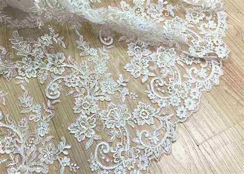 Delicate Ivory Corded Lace Fabric Floral White Embroidered Tulle Fabric For Wedding Dress
