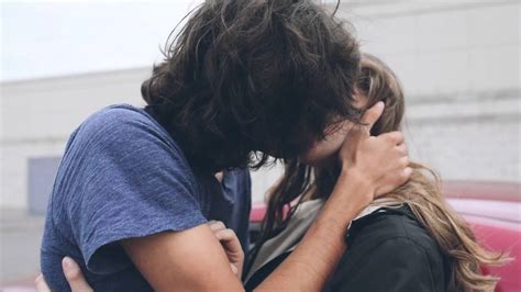 Kissing Youtube
