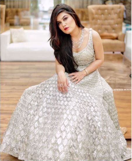 Kaur B Punjabi Suit Neck Design 2019 Images
