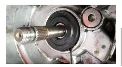 BELAJAR SERVIS SEPEDA MOTOR CARA MENGGANTI SEAL CVT MOTOR METIK