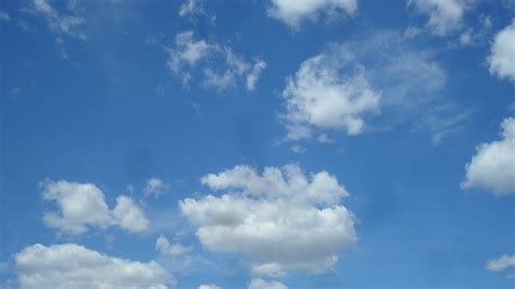 昼間の白い雲の写真 Unsplashの自然の無料画像