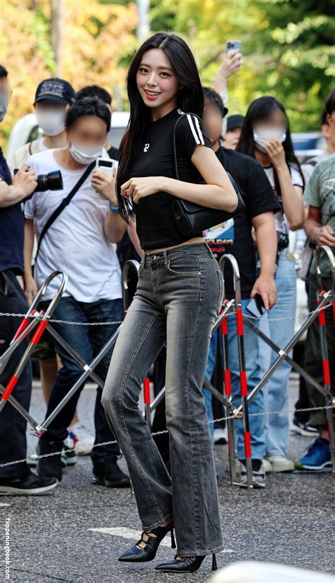 Itzy All In Us Nude OnlyFans Leaks Fappening Page 2 FappeningBook