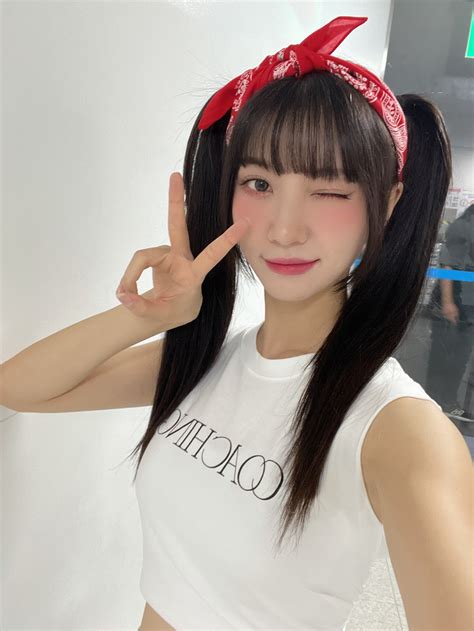 Oh My Girl Community Post 유빈시🤍 누나 오늘 하루도 좋은 하루 보내구 사랑해요💕