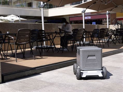 Fdata Robot On Linkedin Lastmiledeliveryrobot Deliveryrobot