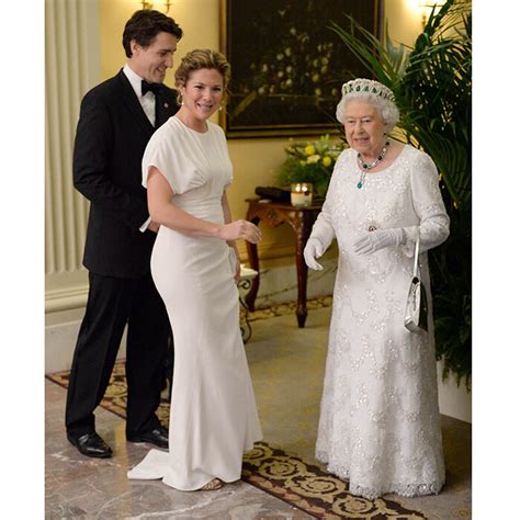 تصاویر استایل شیک سوفی ترودو همسر نخست‌وزیر کانادا پوشش باحجاب سوفی را ببینید همشهری آنلاین