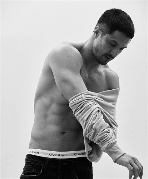 Romulo Estrela Para A Web Com Ensaio Pandb