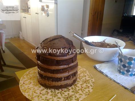 ΤΟΥΡΤΑ ΜΟΚΑ ΣΟΚΟΛΑΤΑ ΚΑΛΑΘΙ ΜΕ ΛΟΥΛΟΥΔΙΑ ΑΠΟ ΒΟΥΤΥΡΟΚΡΕΜΑ Koykoycook