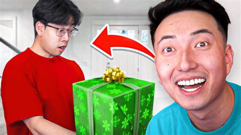 I Surprised Rageelixir With Birthday Ts Youtube