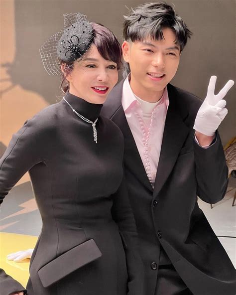 65岁do姐郑裕玲朴素单拖搭飞机！获赞肤质似婴儿嫩白 粉丝禁网民批评偶像有皱纹 星岛日报