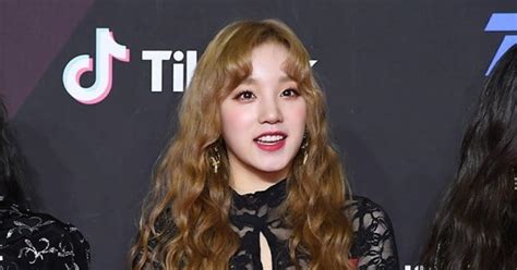 포토 여자아이들 우기 깜찍한 미소가 사랑스러워~ 2018 Mama