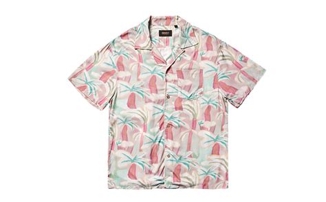 하와이안 셔츠의 계절 Style 읽을거리 에스콰이어 코리아 │ 패션 매거진 패션 잡지 남성지