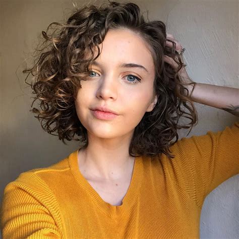 15 Chic Curly Hairstyles To Make You Look More Charming Curly Hair