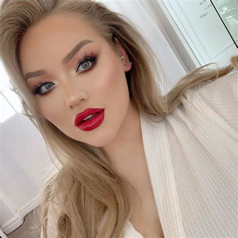 Nikkie Tutorials La Youtubeuse Sexprime Pour La Première Fois Depuis