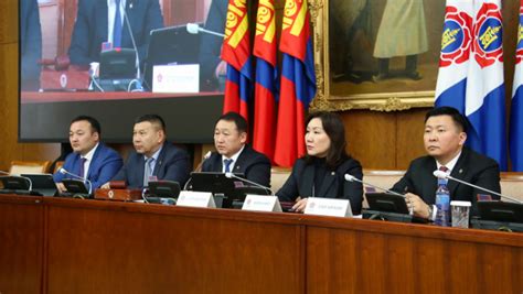 Д Тогтохсүрэн Ерөнхийлөгч үндэсний эв нэгдлийг хангах чиг үүргийн хүрээнд Улс төрийн намын