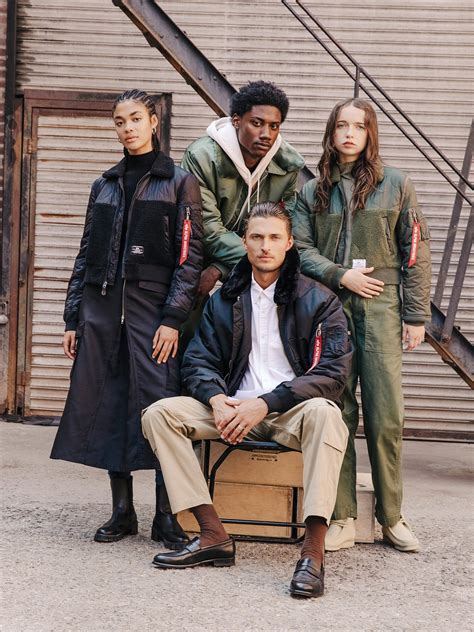 Alpha Industries Chiếc áo Khoác được Hội Celeb ưu ái Elle