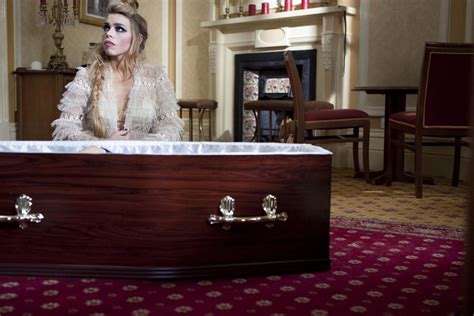 Фото Тайный дневник девушки по вызову Кадр из сериала Тайный