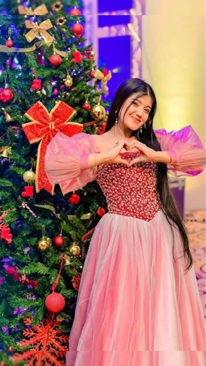 රොශෙල්ගේ ලස්සන😍නත්තල් ️පින්තූර📸එකතුව Nethmi Roshel Christmas Christmas Actress 🦌☃️ Youtube
