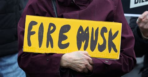 전 세계서 X 일시 먹통…머스크 대규모 사이버 공격