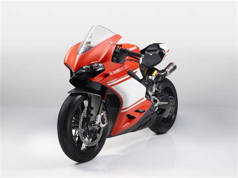 This 215 Hp Ducati Is The Most Powerful Production Twin Cylinder