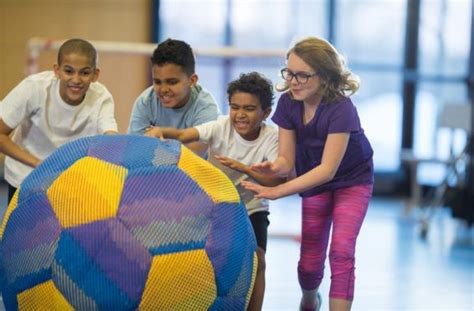 6 School Assembly Games For Developing Cooperation School Assembly