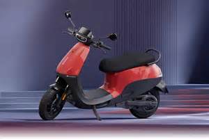 Ola S Gen Electric Scooter Deliveries Begin Ht Auto