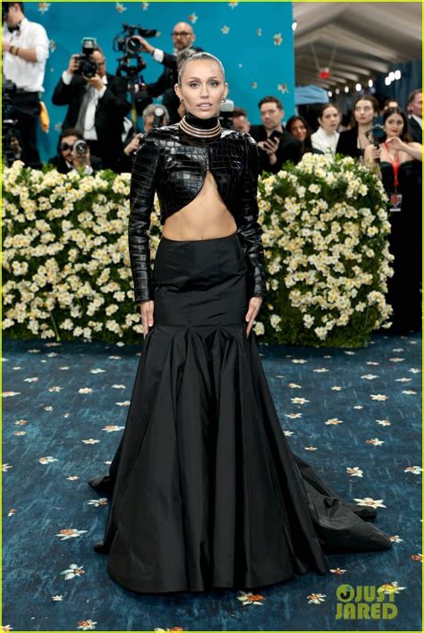 Miley Cyrus Is Tailored To Perfection In Alaïa At Met Gala 2025 Photo