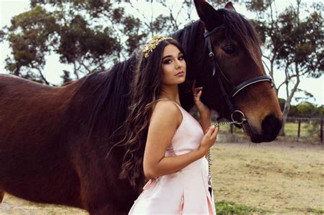 Македонско девојче ги остави без здив судиите и јавноста со својот глас на најпопуларното талент