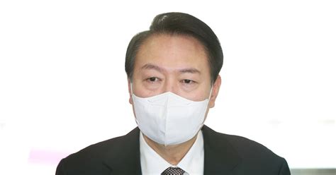 尹대통령 국회서 김진표 의장과 환담잠시후 시정연설