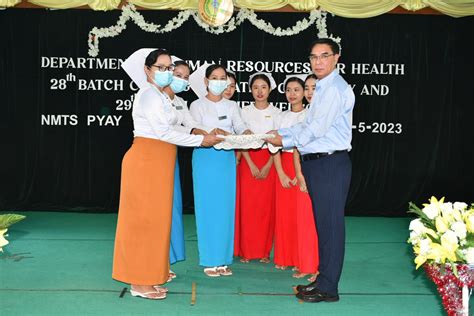 ပဲခူးတိုင်းဒေသကြီးအစိုးရအဖွဲ့ဝန်ကြီးချုပ် ဦးမျိုးဆွေဝင်း ပြည်မြို့ သူနာပြုနှင့်သားဖွားသင်တန်းက