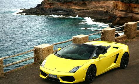 Yellow Lamborghini Murcielago Wallpaper