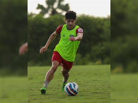 isl transfer chennaiyin bring in midfielder ayush adhikari football