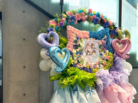 わーすた様の9周年ライブ公演祝いネコモチーフ3基連結アーチフラスタ Ex Theater Roppongi フラスタ 楽屋花 はなしごと