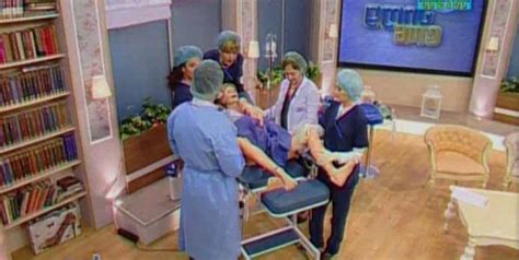 მშობიარობა დღის შოუს პირდაპირ ეთერში გაჩნდა არაჩვეულებრივი ბიჭი ვიდეო