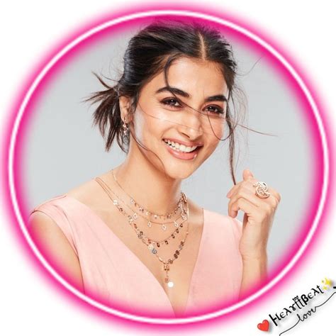 Alia Bhatt Nose Ring Ananya Pandey Selfie Round Frame India Beauty