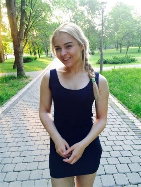 Pretty Girls 34 Pics