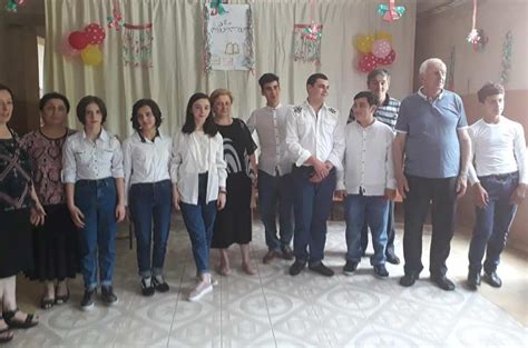 ხელვაჩაურის აგარის საჯარო სკოლის მე 9 კლასმა „ბოლო ზარის“ ემოციური