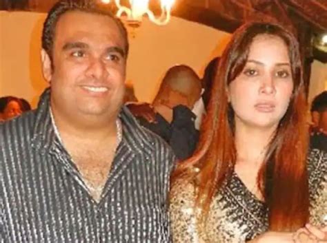 Kim Sharma Wiki Height Age Boyfriend Husband Family Biography More Wikibio