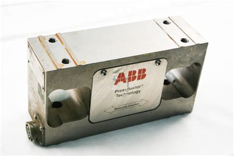 Used Abb Pftl 101a 0 5kn Pressductor Pillowblock Load Cell W Cable Connector