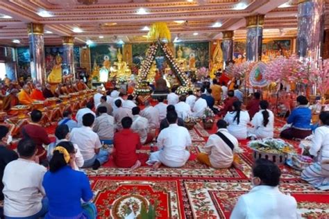 တာချီလိတ်မြို့ နဂါးနှစ်ကောင်ကျောင်းတိုက်ဆရာတော် နိုင်ငံတော်ဩဝါဒစရိယ ဒေါက်တာဘဒ္ဒန္တ ဓမ္မသီရိ၏ သက