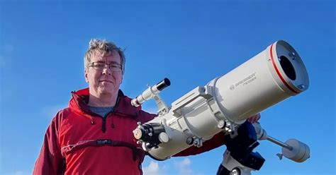 Stargazer Takes Incredible Photos Of Space With An £80 Telescope He