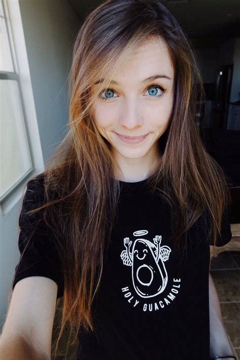 Cute And Quirky And Thirsty For Your Cum Scrolller